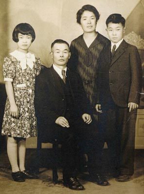Revisiting Washington — matsuda_farm_matsuda_family_1935